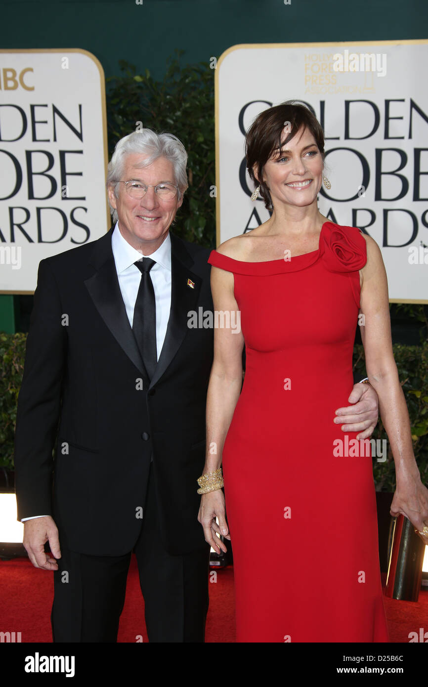 Actors Richard Gere and Carey Lowell arrive at the 70th Annual Golden ...