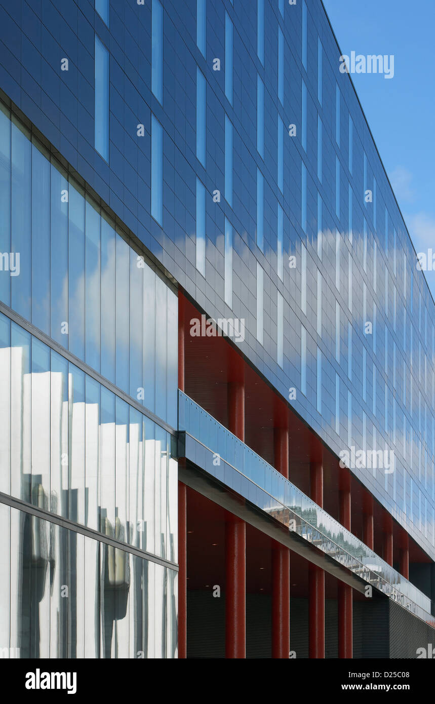 Hilton Hotel Wembley, Wembley, United Kingdom. Architect: Manser ...
