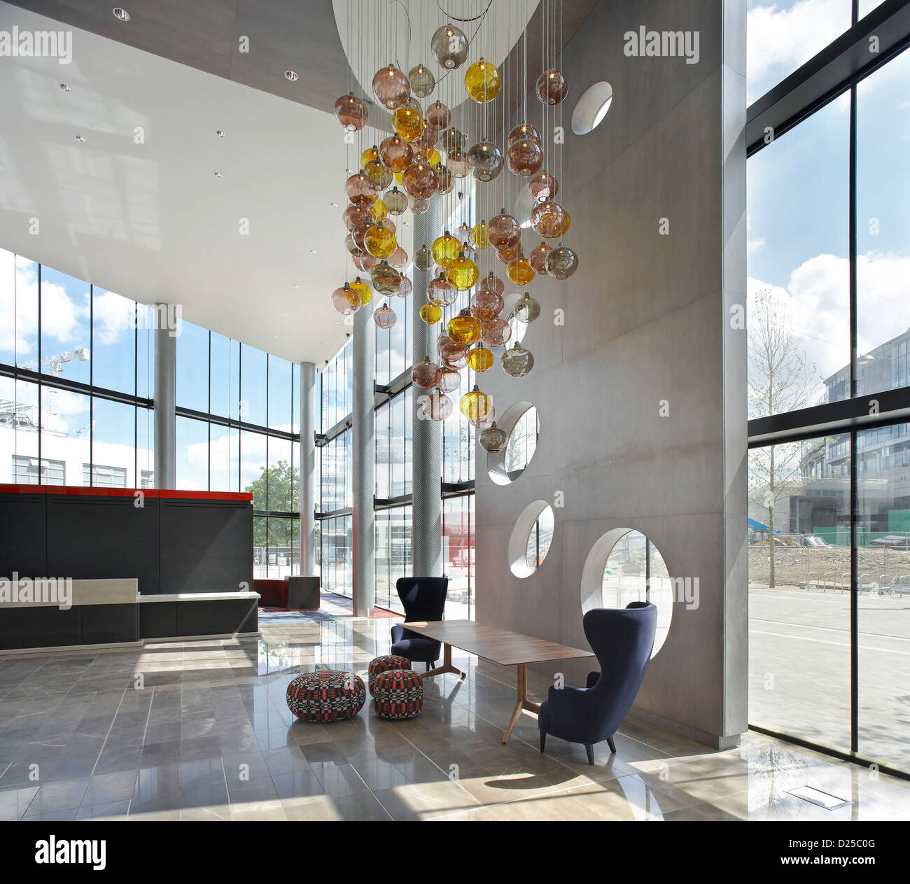 Hilton Hotel Wembley, Wembley, United Kingdom. Architect: Manser ...