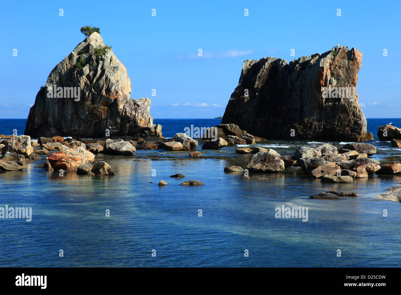 Hashikuiiwa rock formation in Kushimoto, Wakayama Prefecture Stock ...