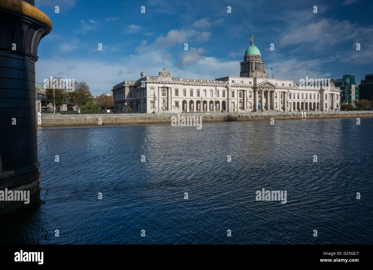 The Custom House, one of the most iconic buildings in Dublin, Ireland ...