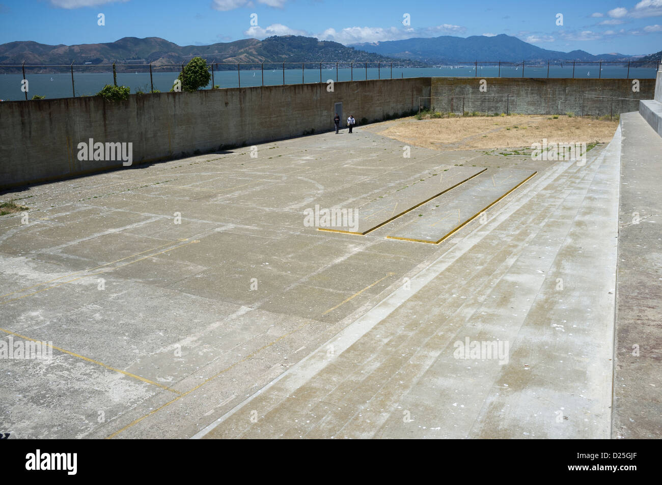 Prison yard exercise hi-res stock photography and images - Alamy