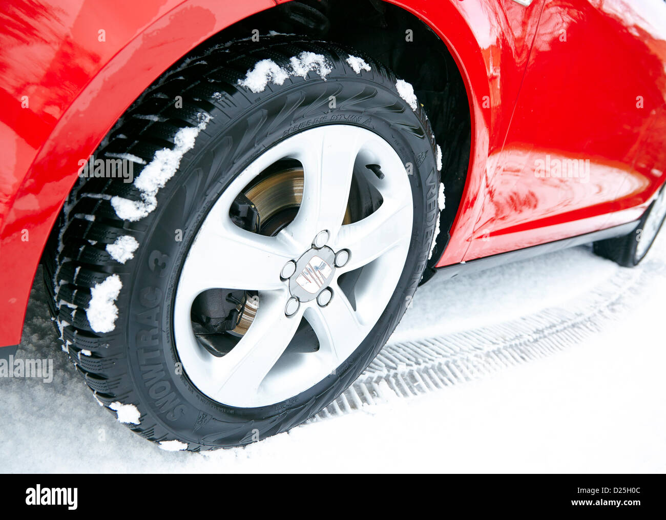 Winter tyres hi-res stock photography and images - Alamy