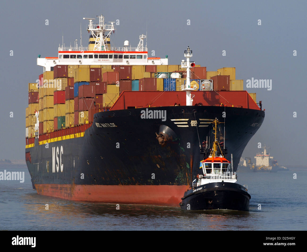 General cargo crane hi-res stock photography and images - Alamy