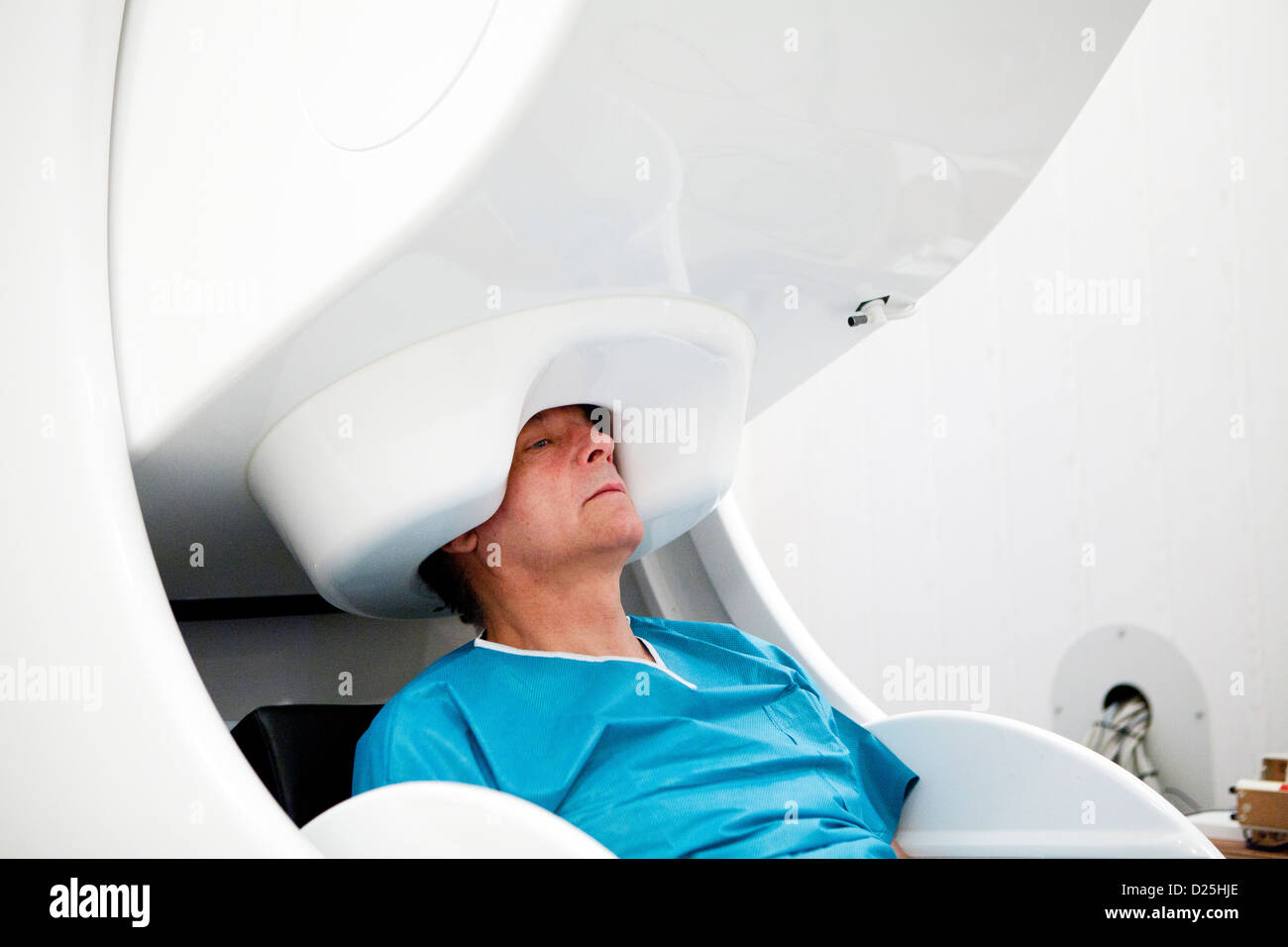 Magnetoencephalography Stock Photos & Magnetoencephalography Stock ...