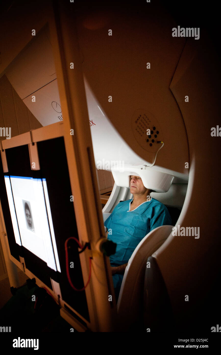 Magnetoencephalography hi-res stock photography and images - Alamy