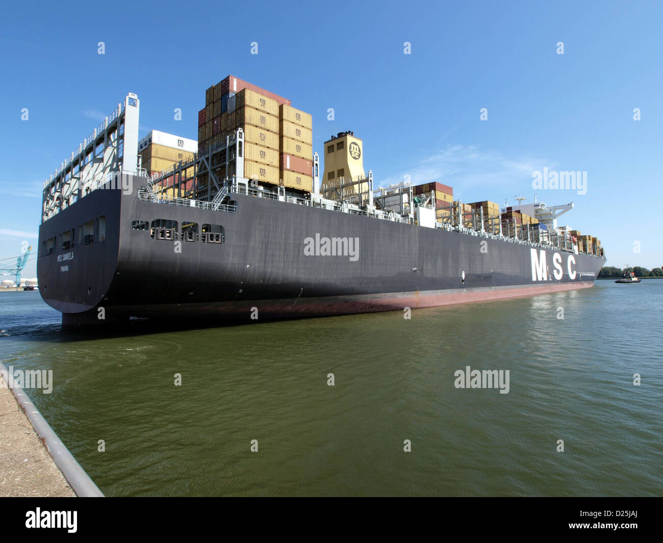 Clean environment cargo ship hi-res stock photography and images - Alamy