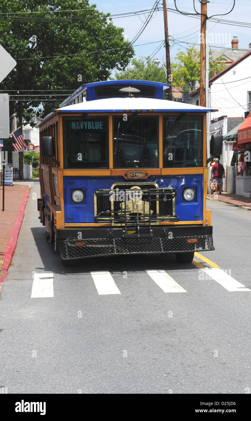 City of Annapolis, Md shuttle bus Stock Photo - Alamy