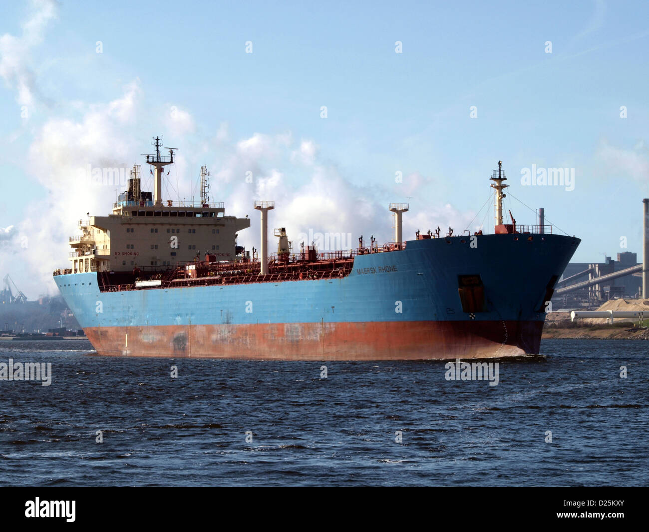 General cargo crane hi-res stock photography and images - Alamy