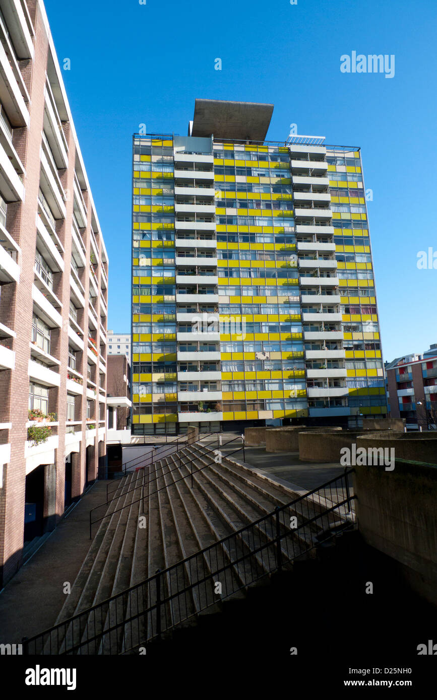 The golden lane estate hi-res stock photography and images - Alamy