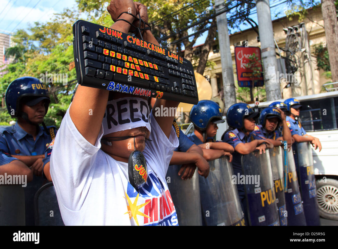 Anti cybercrime law protest in philippines hi-res stock photography and ...