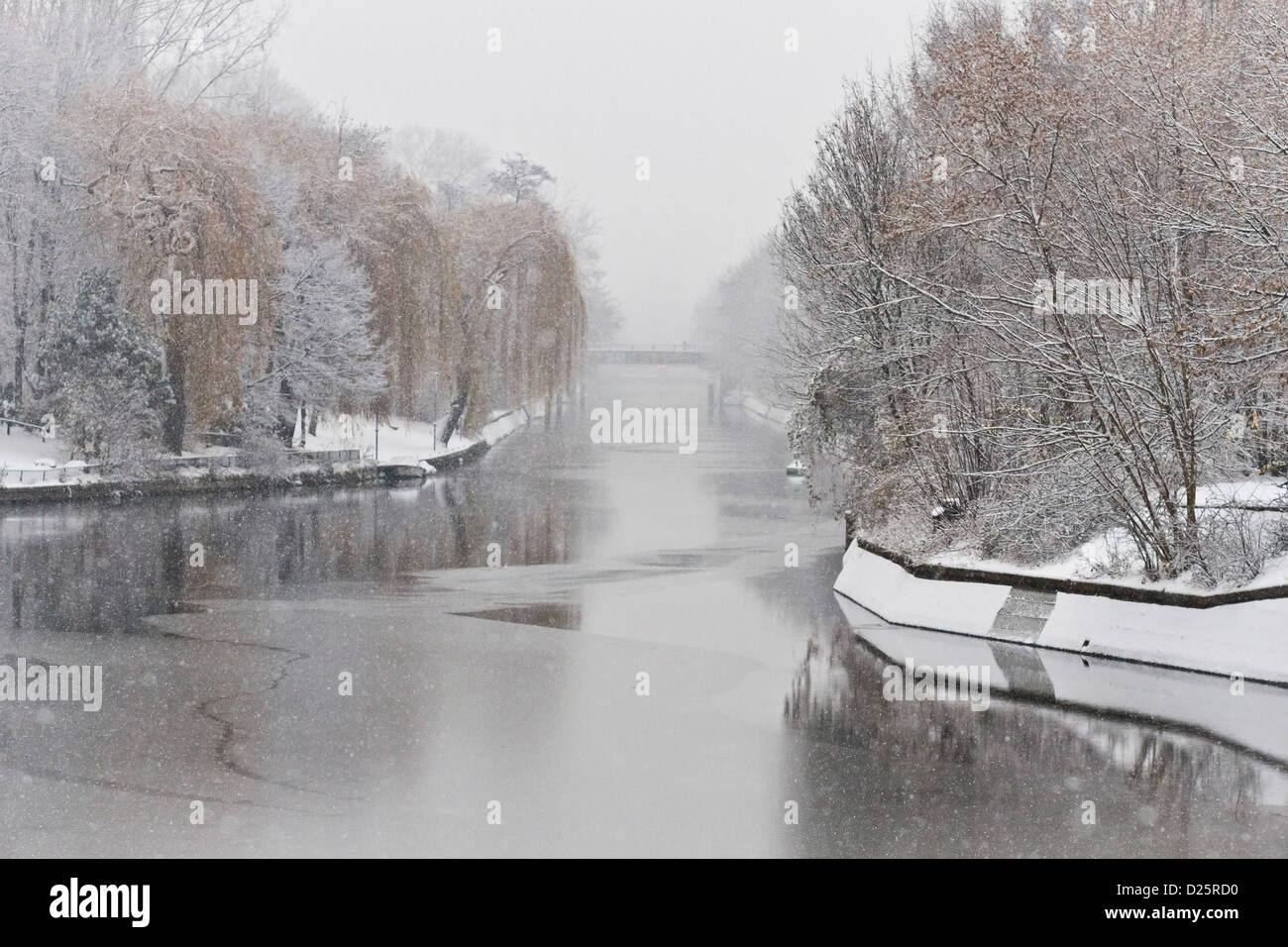 Ice forming on a canal in Berlin, Germany Stock Photo - Alamy