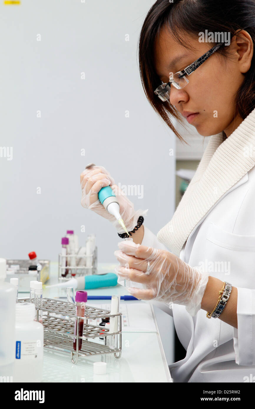 Micro analysis hi-res stock photography and images - Alamy