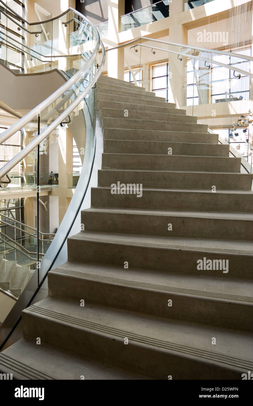 Circular architecture interior hi-res stock photography and images - Alamy
