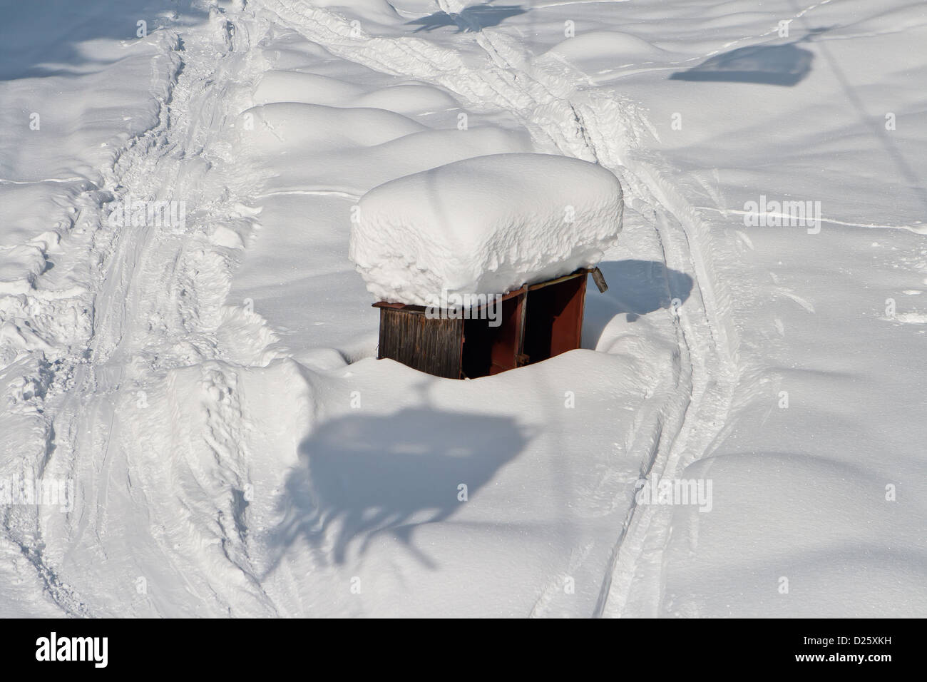 Heavy snowfalls hi-res stock photography and images - Alamy