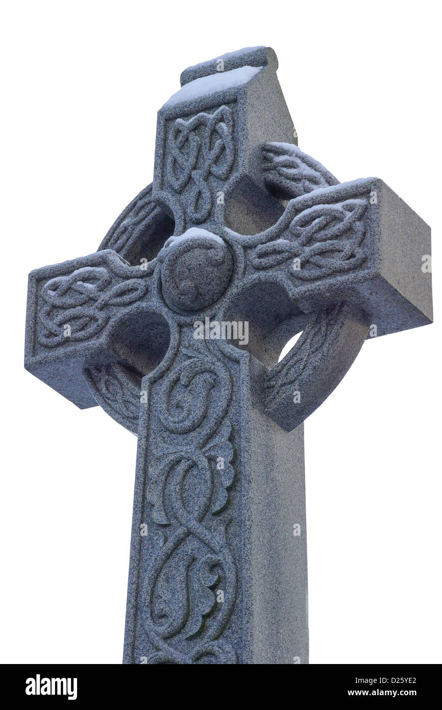 Ancient stone celtic cross hi-res stock photography and images - Alamy