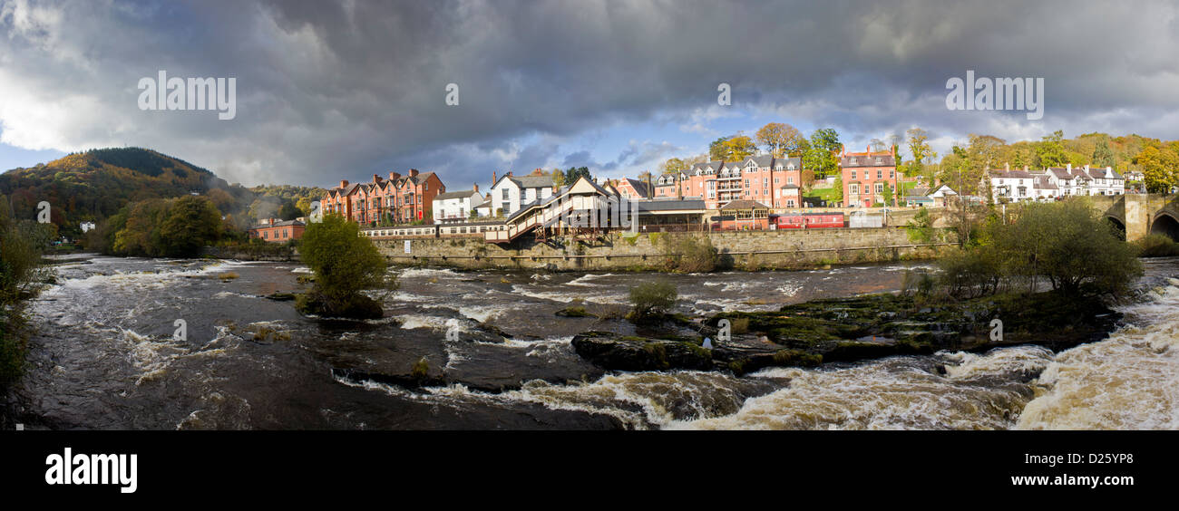 Wide river panorama hi-res stock photography and images - Alamy