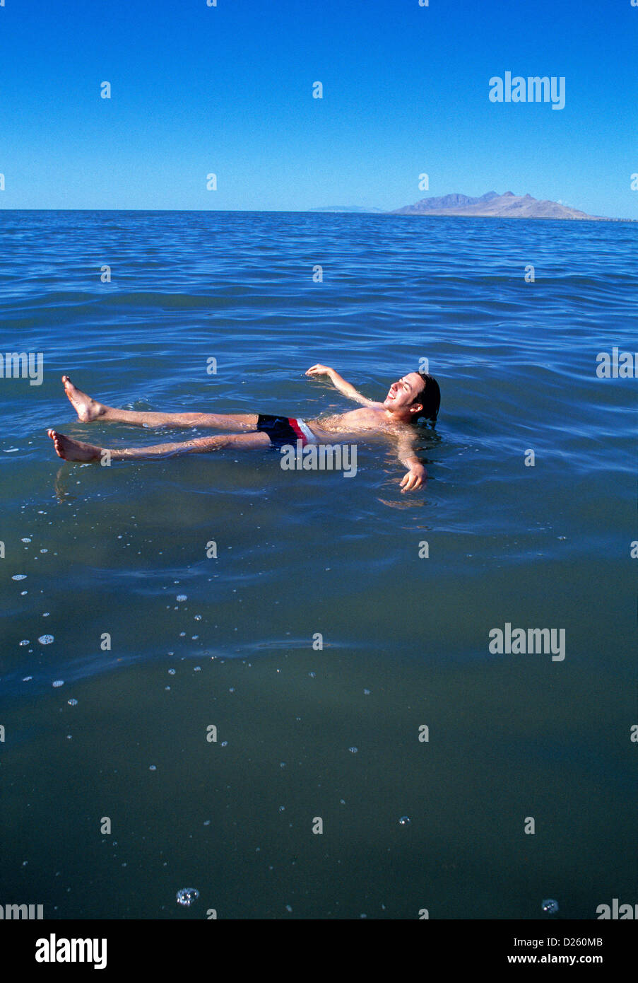 Great salt lake floating hi-res stock photography and images - Alamy