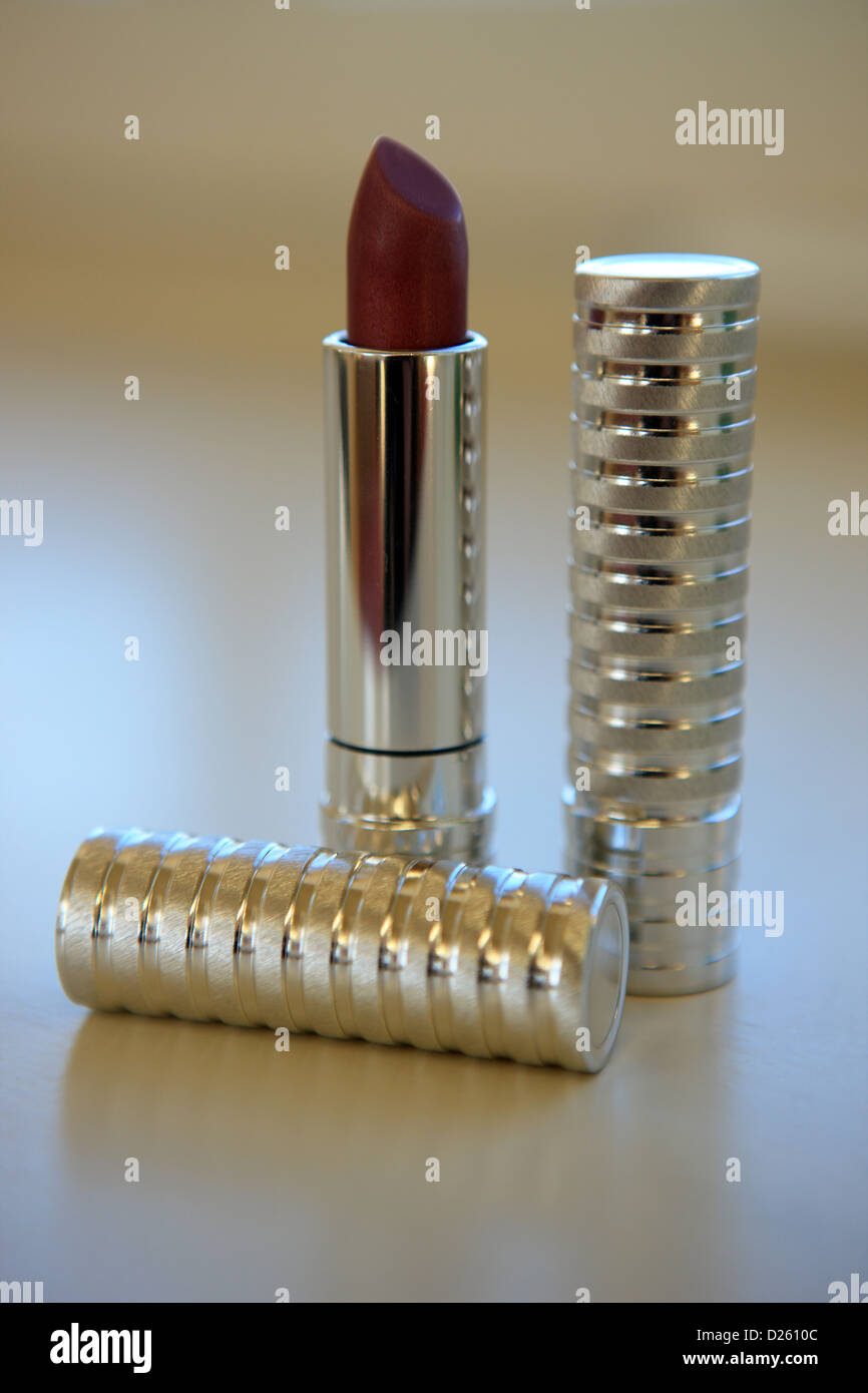 Lipsticks hi-res stock photography and images - Alamy