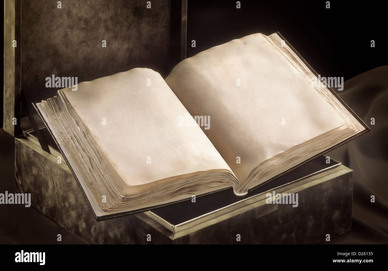 Pages of book hi-res stock photography and images - Alamy