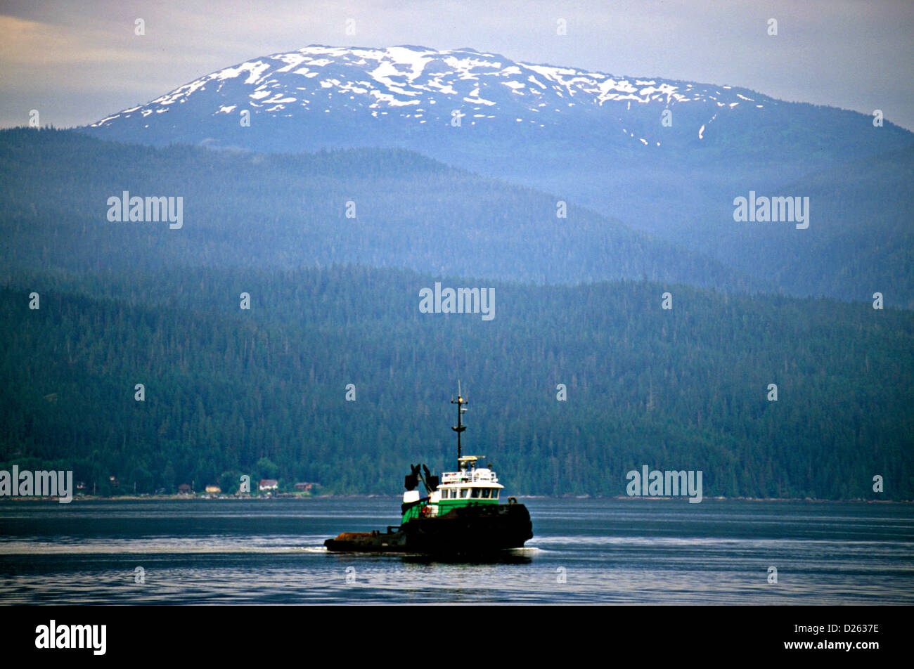 Tug no 2 hi-res stock photography and images - Alamy