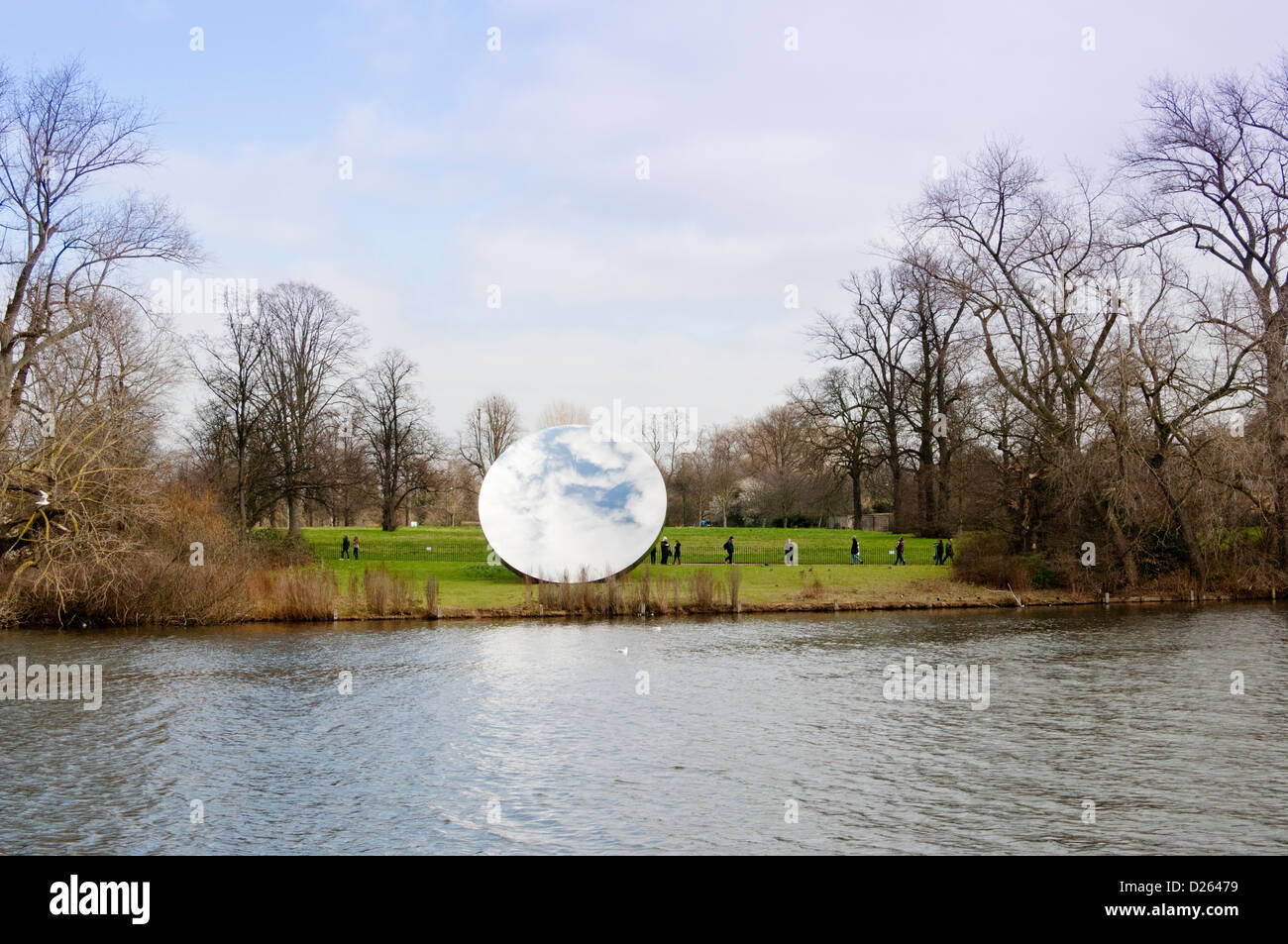 Sky mirror, kensington gardens, london hi-res stock photography and ...