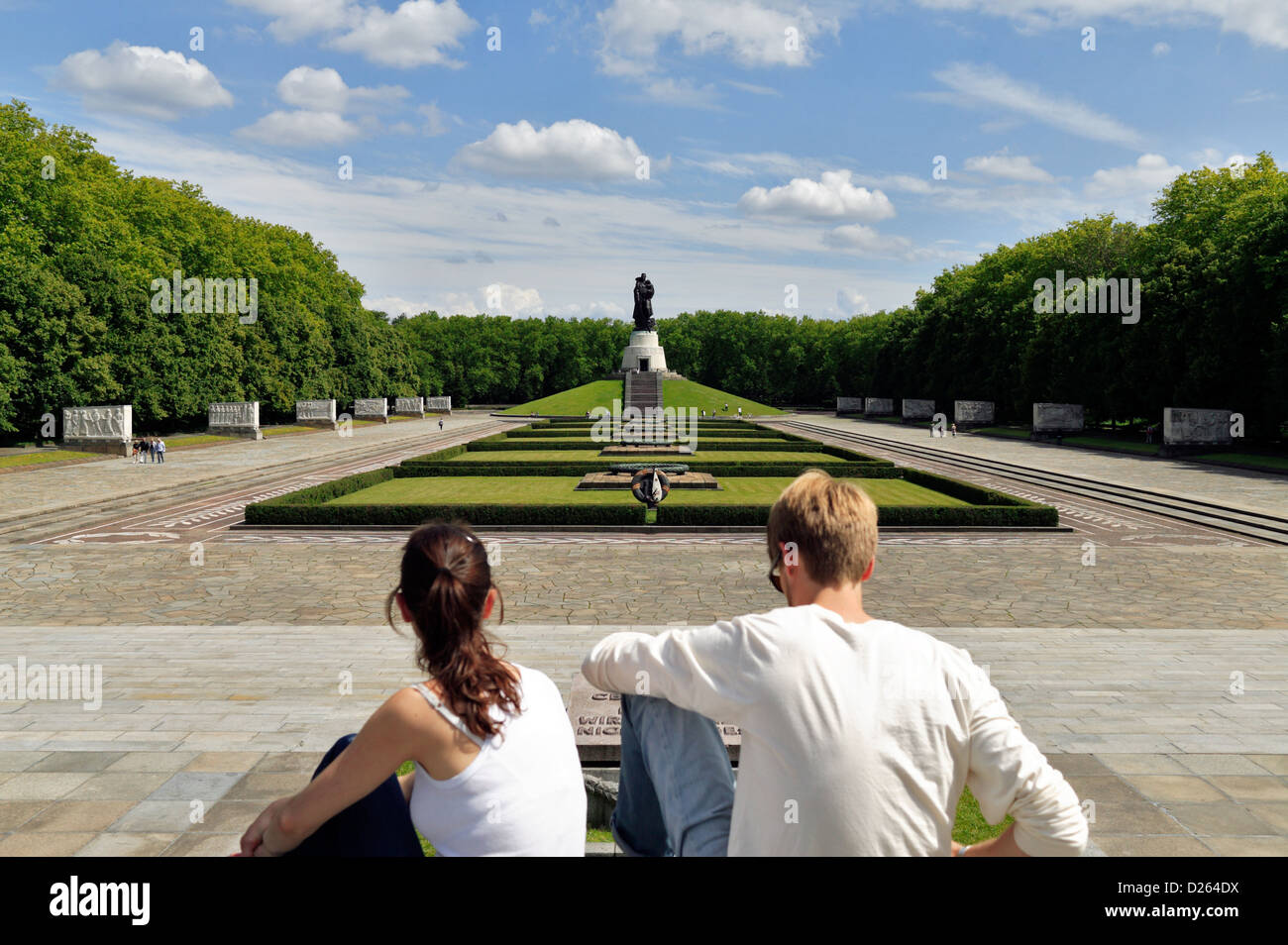Berlin, Germany, Soviet Memorial in Treptow Park and visitors Stock ...