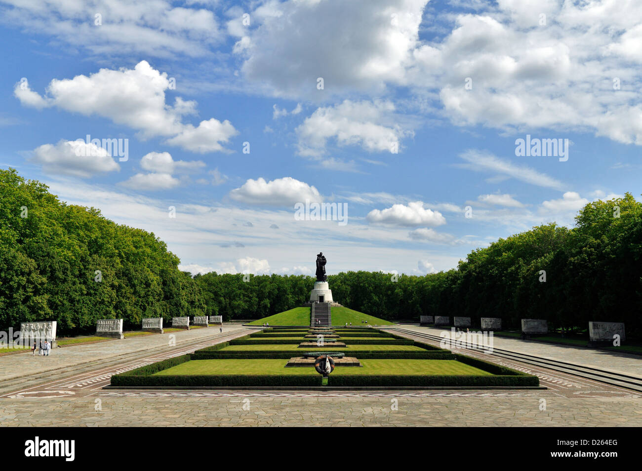Berlin, Germany, Soviet Memorial in Treptow Park Stock Photo - Alamy