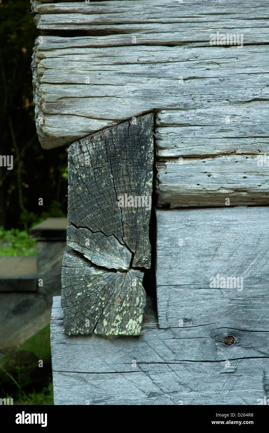 Notched Logs, Log Cabin Stock Photo - Alamy