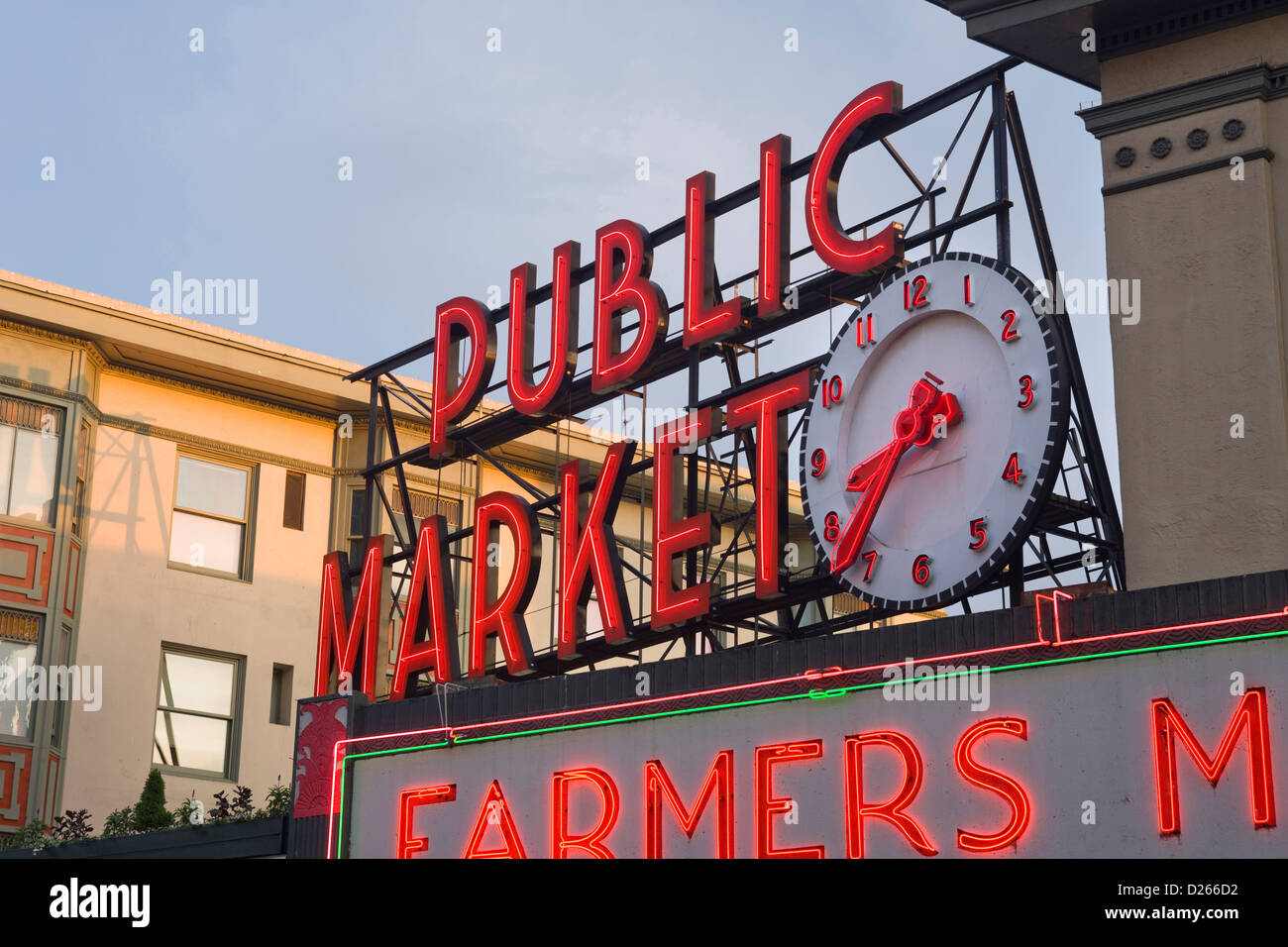 Boardwalk neon sign hi-res stock photography and images - Alamy