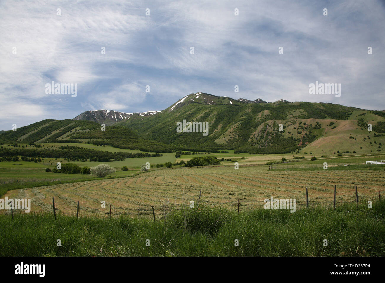 Pastoral mountains hi-res stock photography and images - Alamy