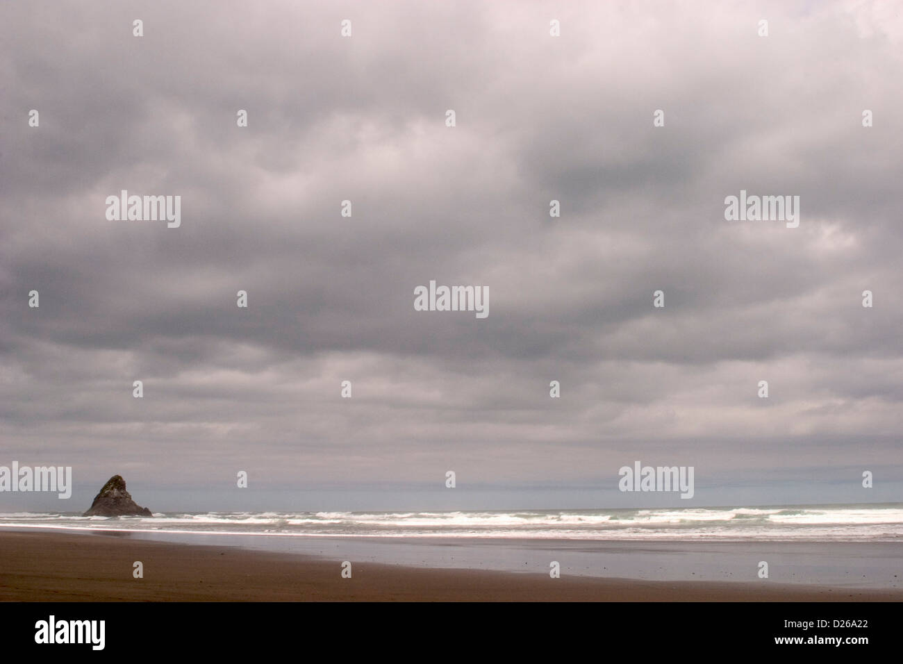 Shoreline post storm Stock Photo - Alamy