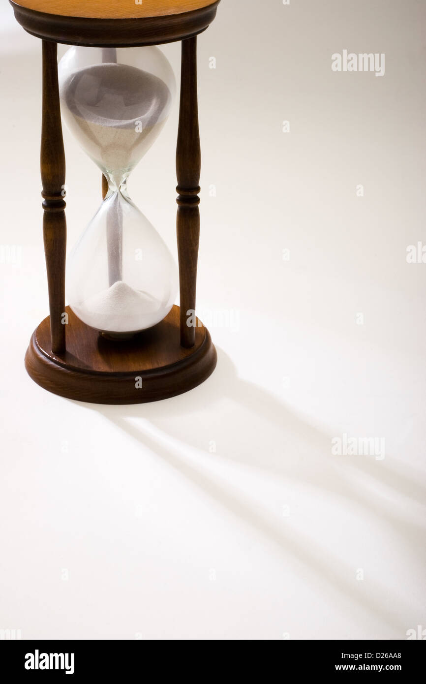 Hourglasses hi-res stock photography and images - Alamy
