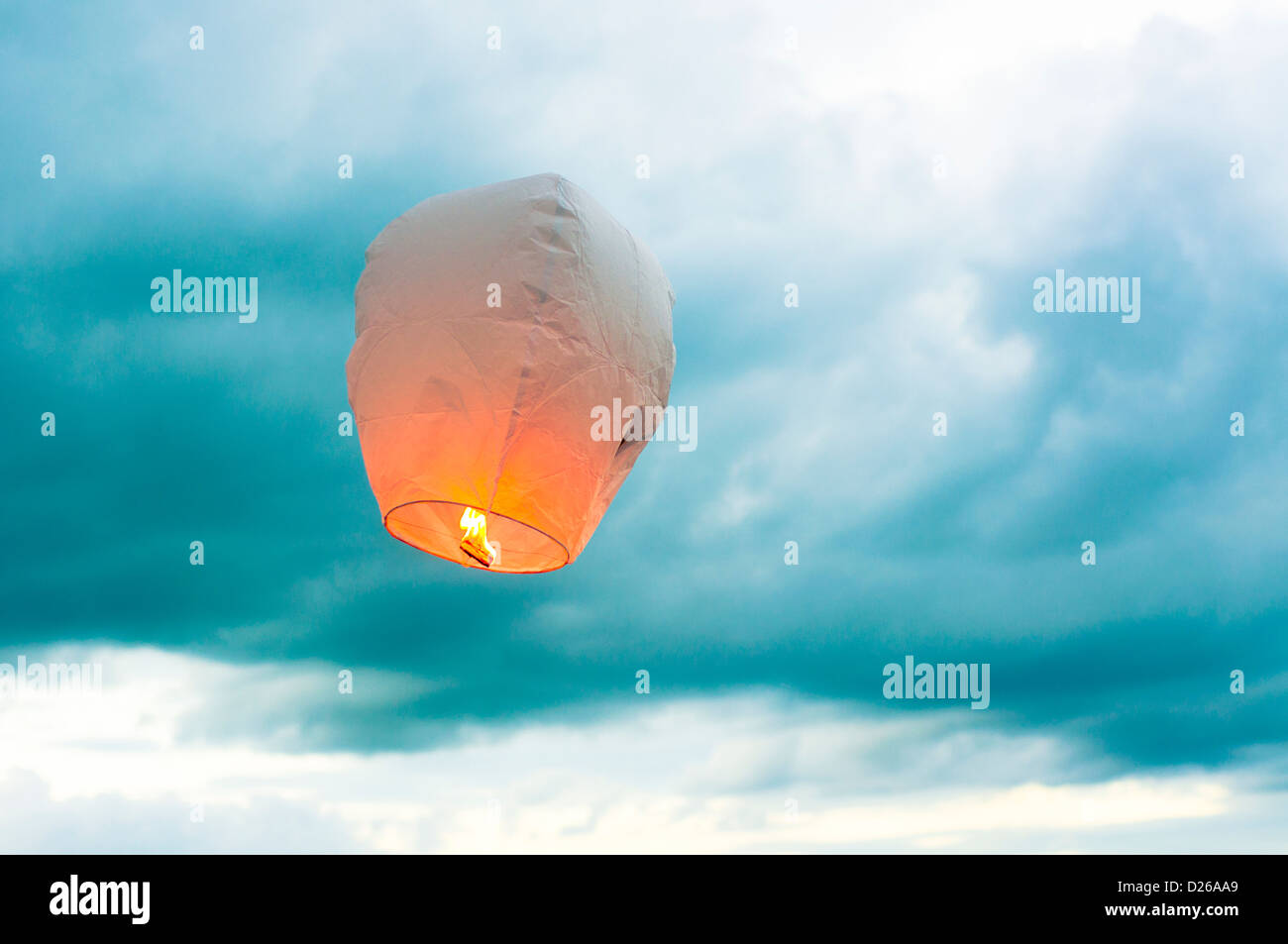 Hot air balloon over sea hi-res stock photography and images - Alamy