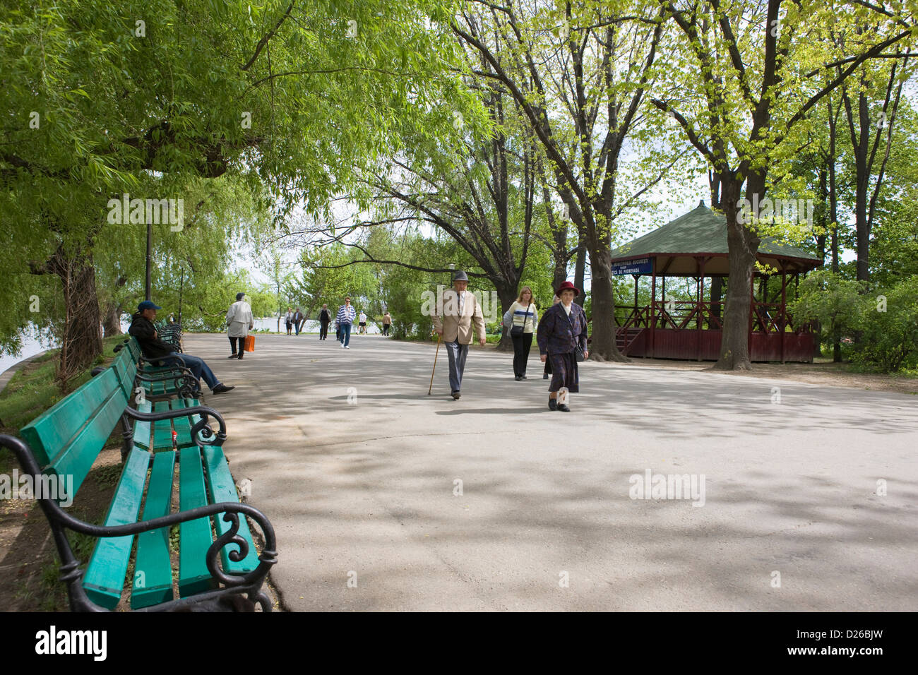 Spring in Herastrau Park in the city center of Bucharest, Romania Stock ...