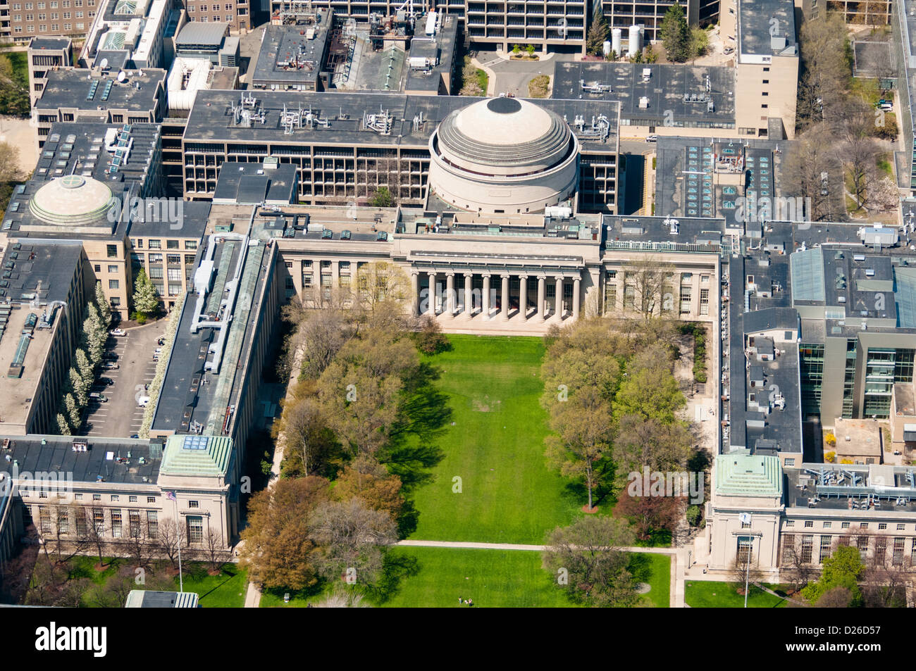 M i t campus dome hi-res stock photography and images - Alamy