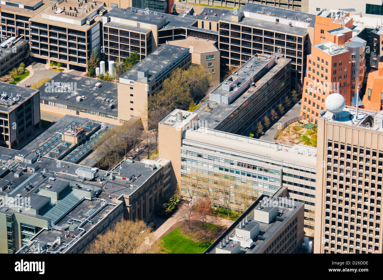 Aerial view of the Massachusetts Institute of Technology's Main Campus ...