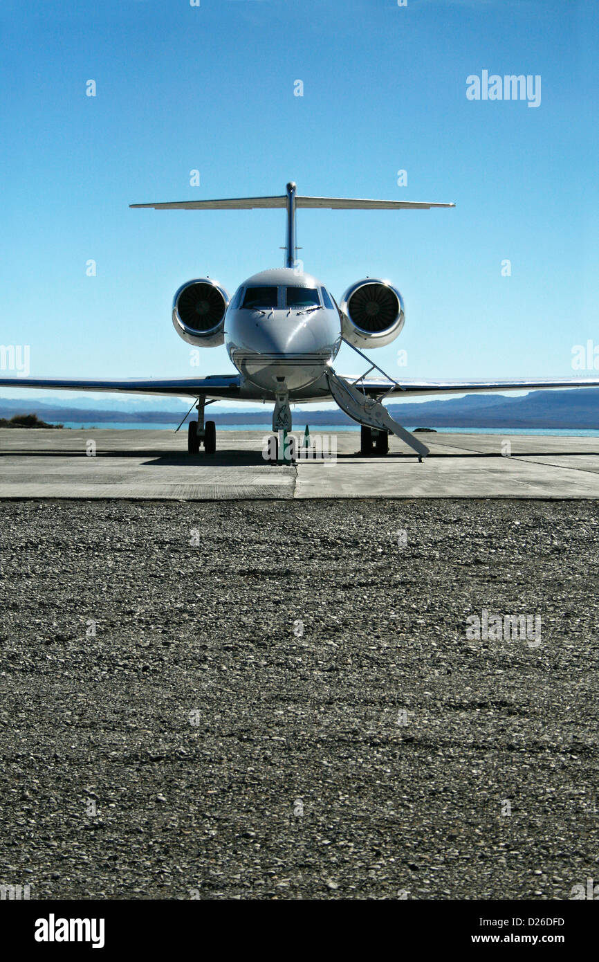 Lear jet hi-res stock photography and images - Alamy