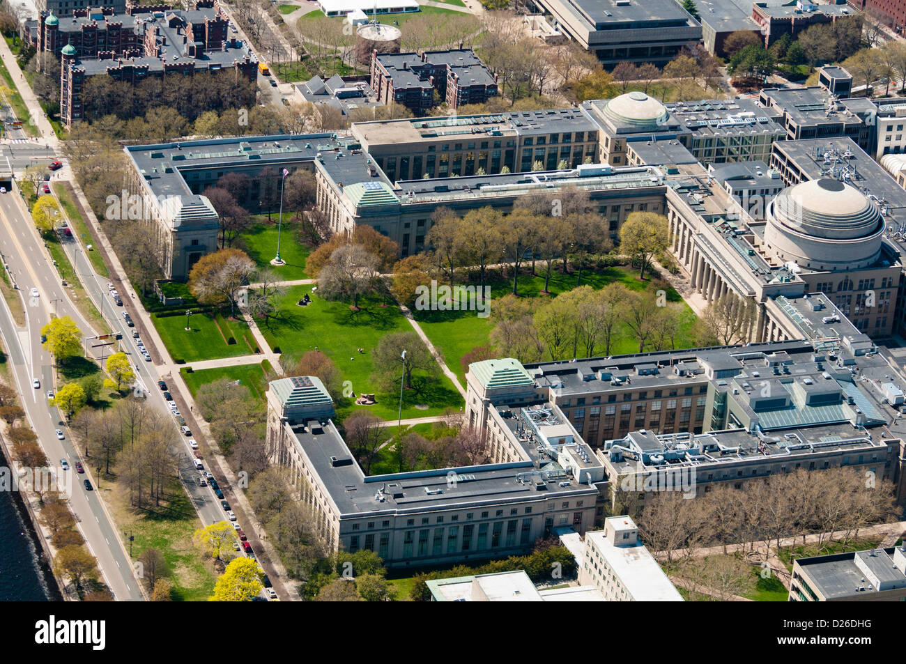 Aerial view of the Massachusetts Institute of Technology's Main Campus ...