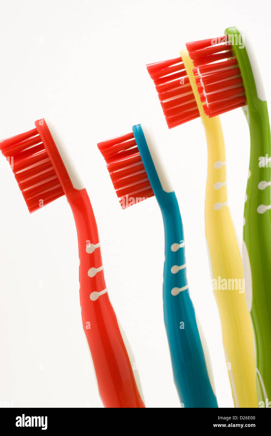 4 toothbrushes hi-res stock photography and images - Alamy