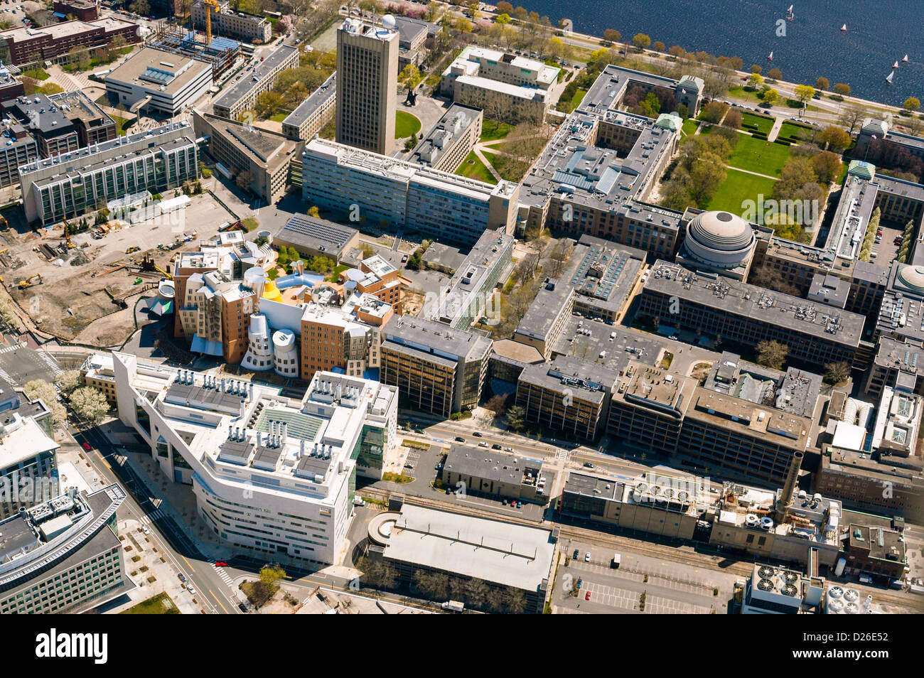 Aerial view of the Massachusetts Institute of Technology's Main Campus ...