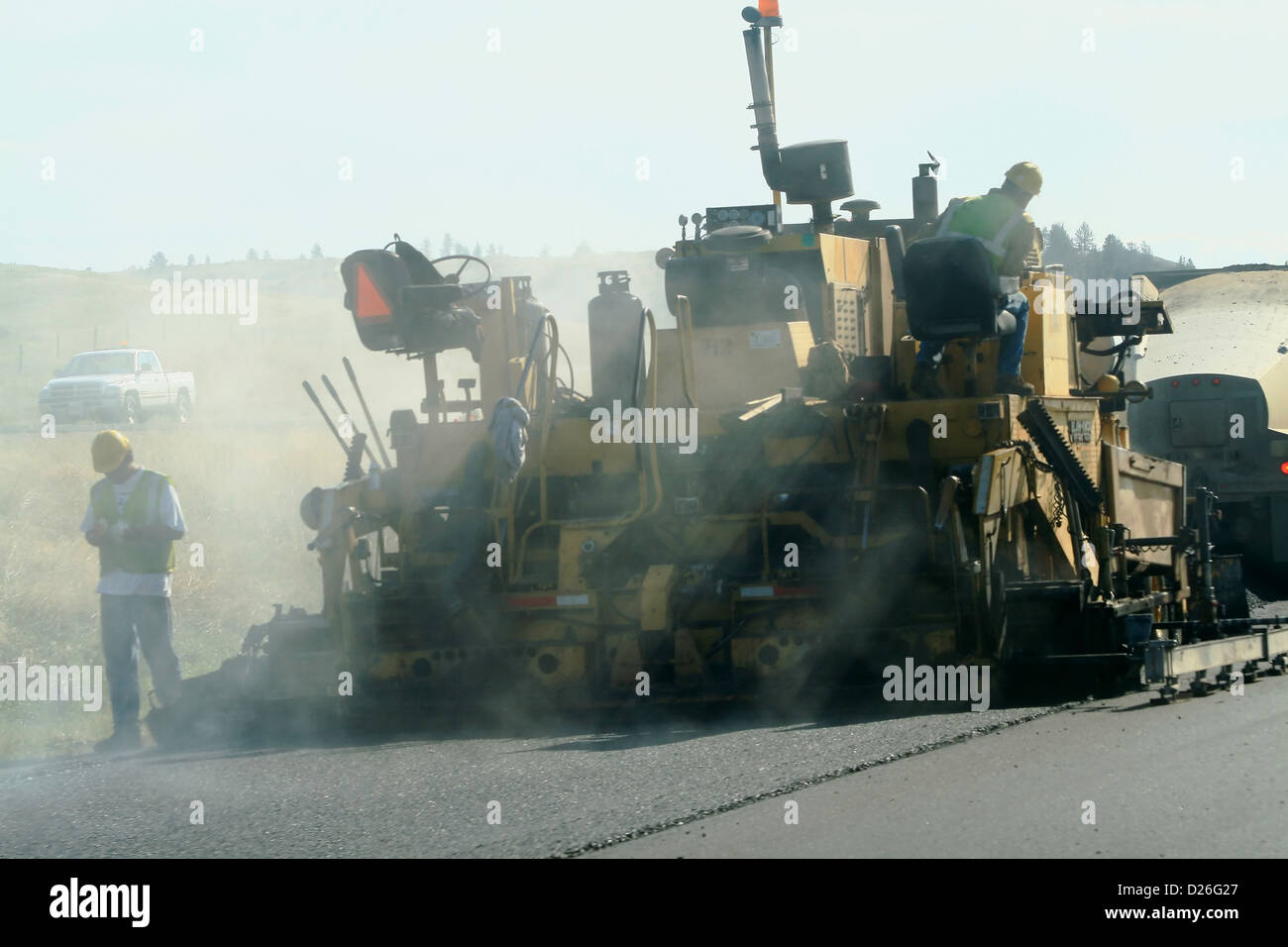 Paving highway with asphalt Stock Photo - Alamy