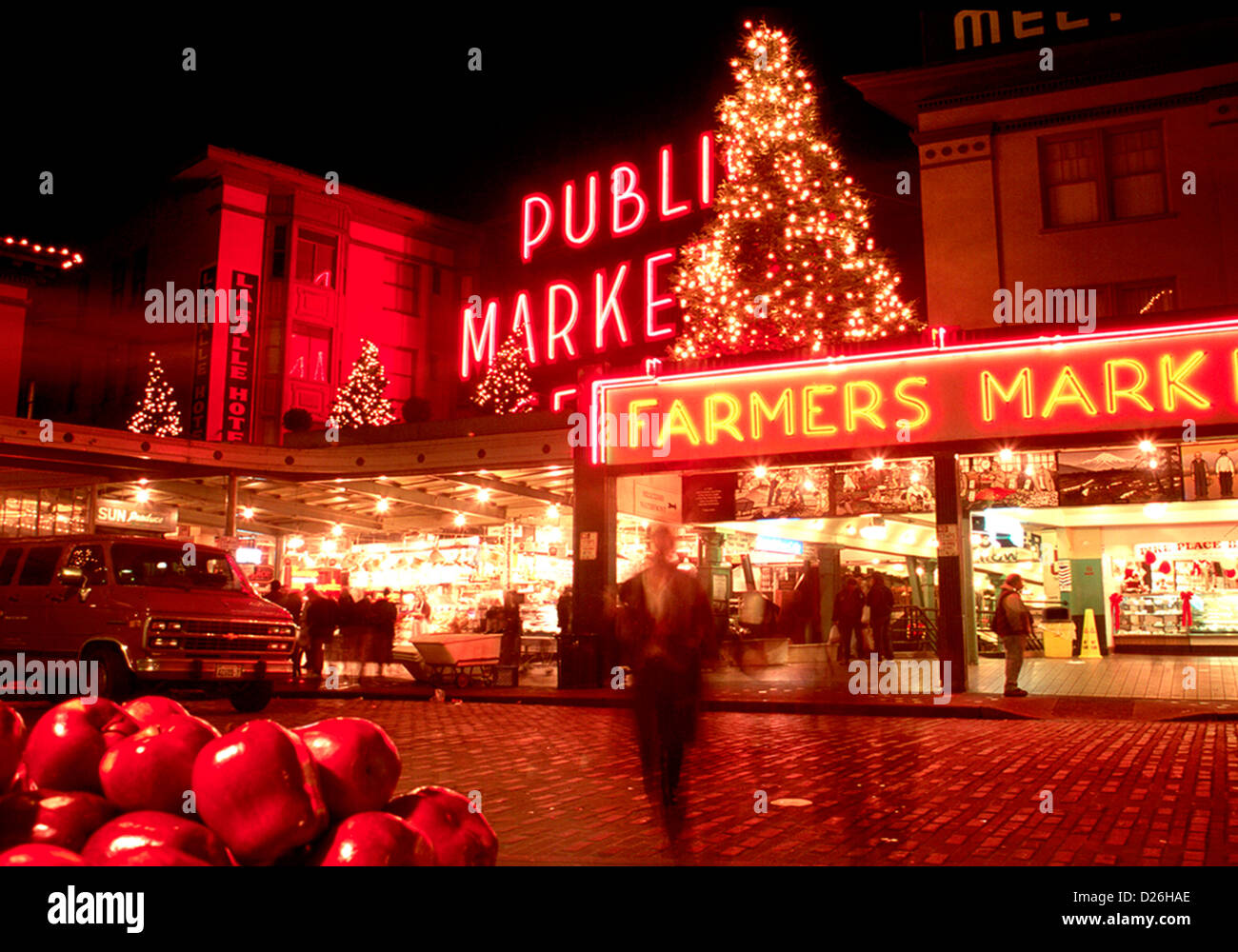 Seattle christmas market hi-res stock photography and images - Alamy