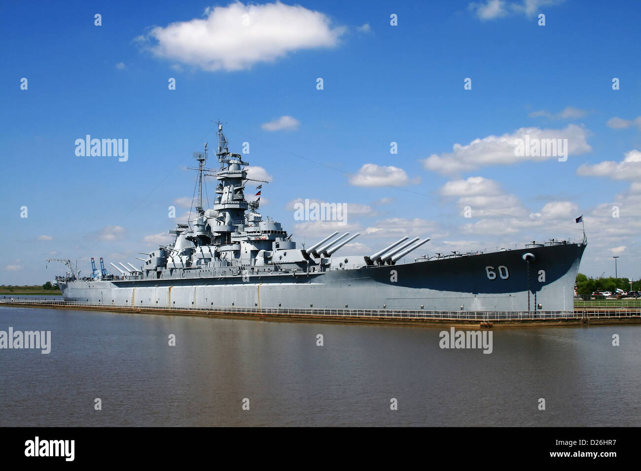 Battleship in world war ii hi-res stock photography and images - Alamy