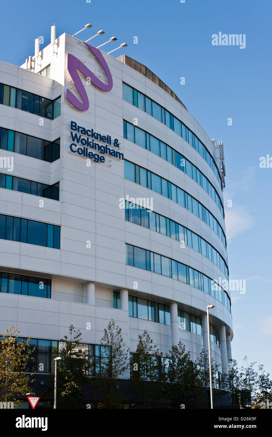 Dramatic architectural design of the Bracknell and Wokingham College ...