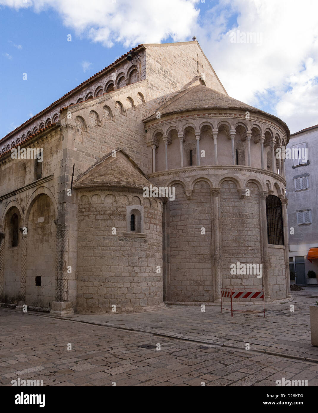 Church apse hi-res stock photography and images - Alamy