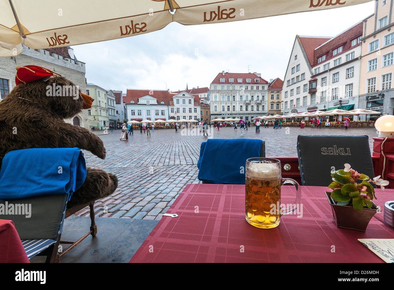 View of the Town Hall Square from terrace seating in Old Town Tallinn ...