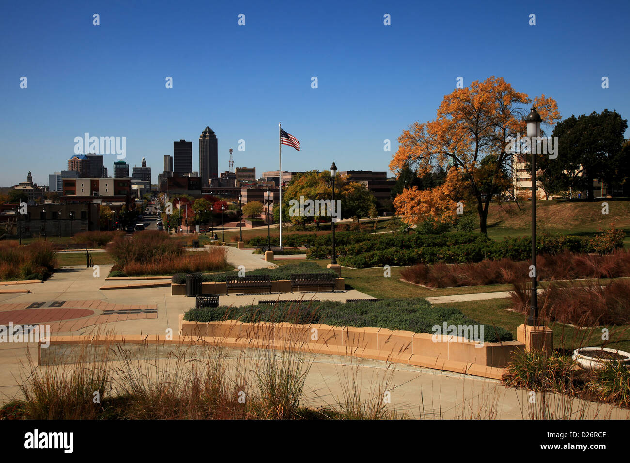 Des Moines Iowa City Skyline Stock Photo Alamy des-moines-iowa-city-skyline-stock-photo-alamy