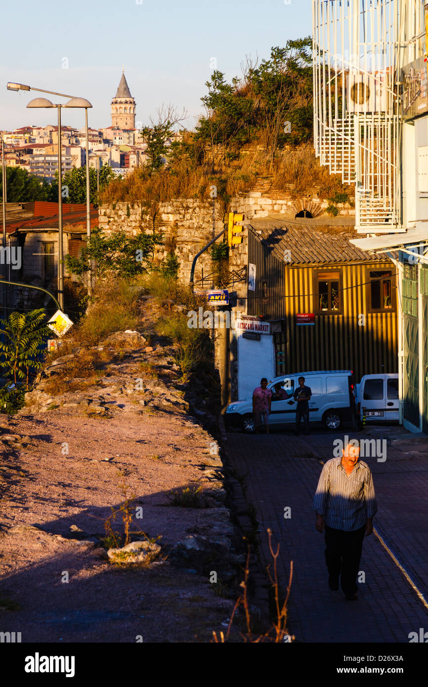 Istanbul turkey street scene in hi-res stock photography and images - Alamy