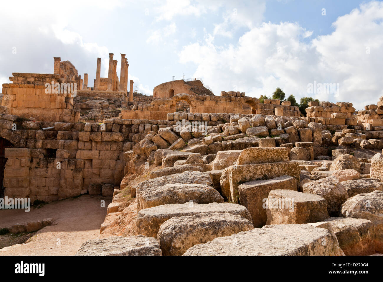 the ruins of ancient jerash Stock Photo - Alamy